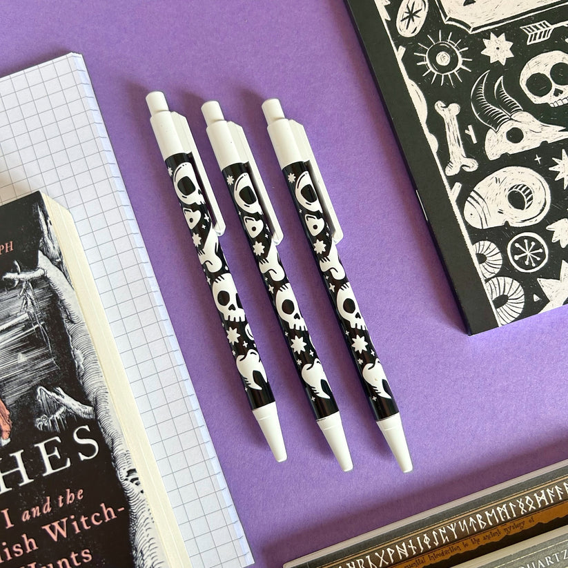 Skull and Bones Pen – Handmade Nottingham